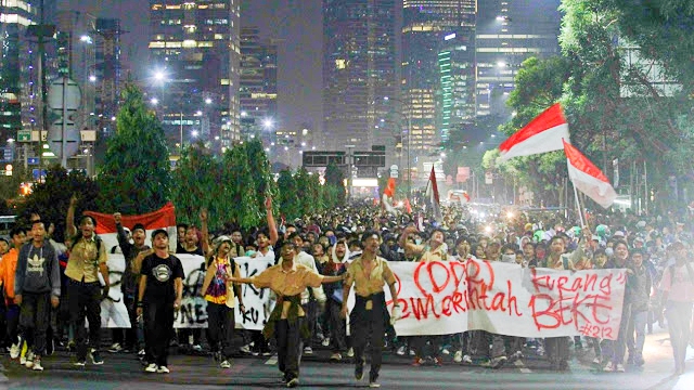Anak STM Melihat Pancaroba... - Eramuslim