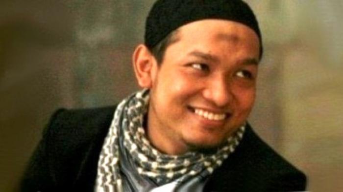 Ust. Salim Fillah Tentang Pembubaran Pengajian | Eramuslim