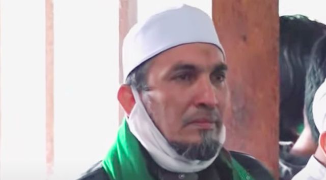 KH. Habib Ahmad Shobri Lubis Menangis, “Kita Akan Berjuang Sampai Tetes ...