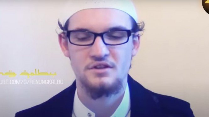 Kisah Mualaf, Bule Inggris Temukan Fakta Sains di Al-Quran - Eramuslim