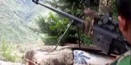 Sniper TNI Hajar Teroris OPM, One Shoot One Kill! - Eramuslim