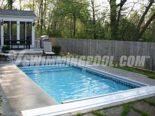 Kolam Renang Sebagai Sarana Rekreasi di Rumah | Eramuslim