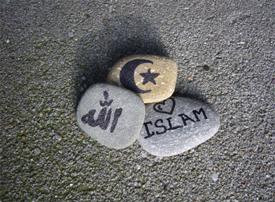 Aisha Bhutta, Mualaf yang Berhasil Mengislamkan Keluarga dan 30 ...